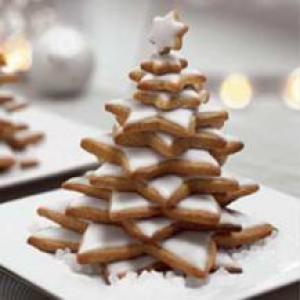 Christmas Tree Cookie Stack | Reader's Digest Australia