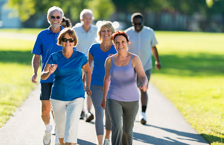 10 things that happen to your body when you start walking 10,000 steps ...