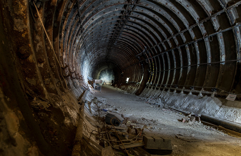 Here are 9 of the most amazing photos of abandoned subway stations ...