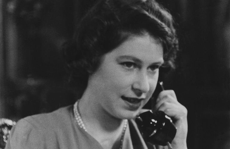 43 vintage photos of Queen Elizabeth II before she became Queen ...