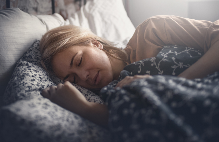 7 things that could happen if you go to bed hungry | Reader's Digest ...