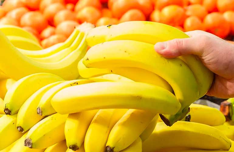 6 ways to make your bananas last longer | Reader's Digest Australia 6 ways to make your bananas last longer | Reader's Digest Australia
