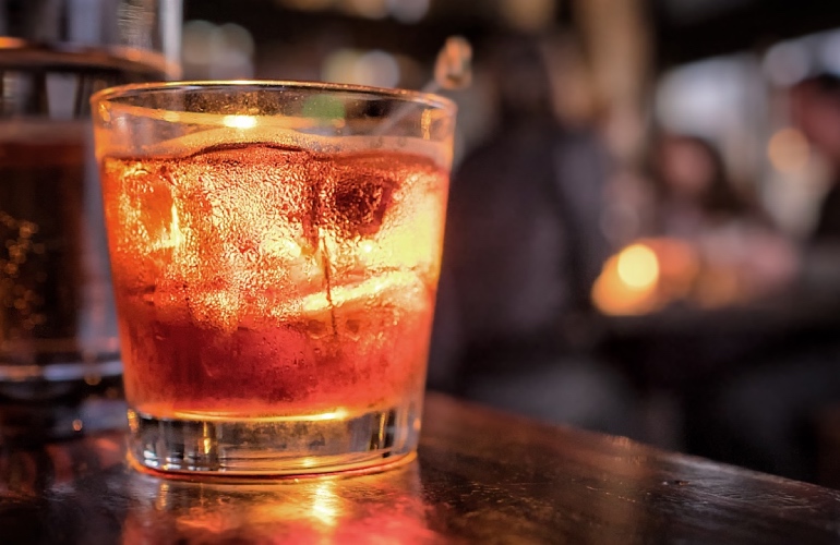 What is methanol? How does it get into drinks and cause harm? | Reader ...