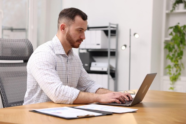 8 Rewarding Career Pathways for Left-Brain Thinkers | Reader's Digest ...